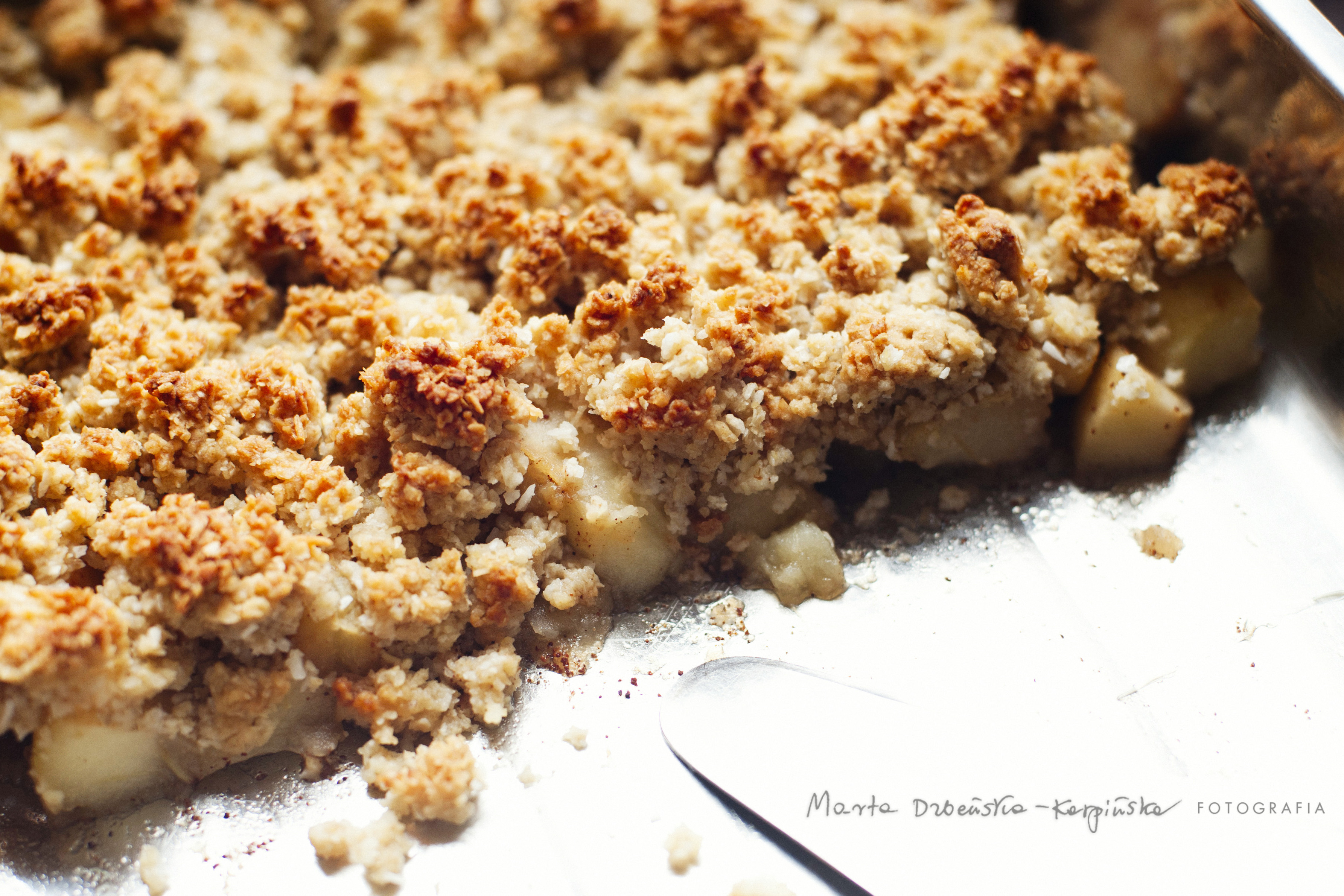 Apple Crumble czyli jabłka pod kruszonką - wRodzinie.pl